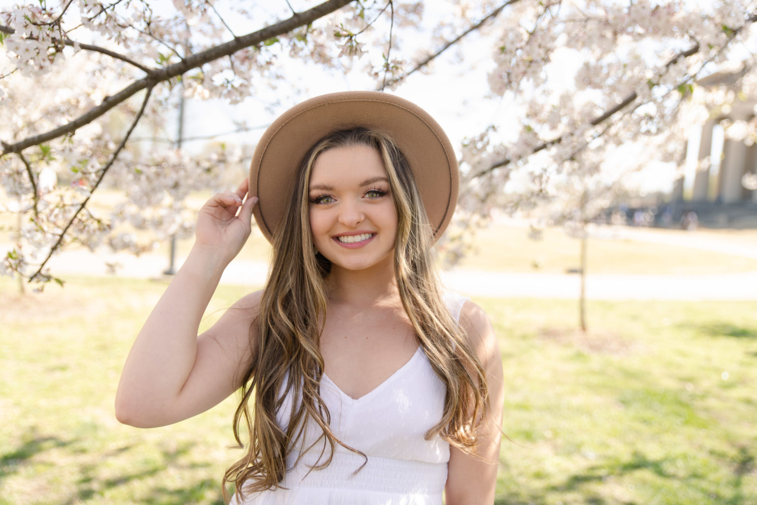 3 Reasons To Book A Spring Senior Session - klemphotography.org