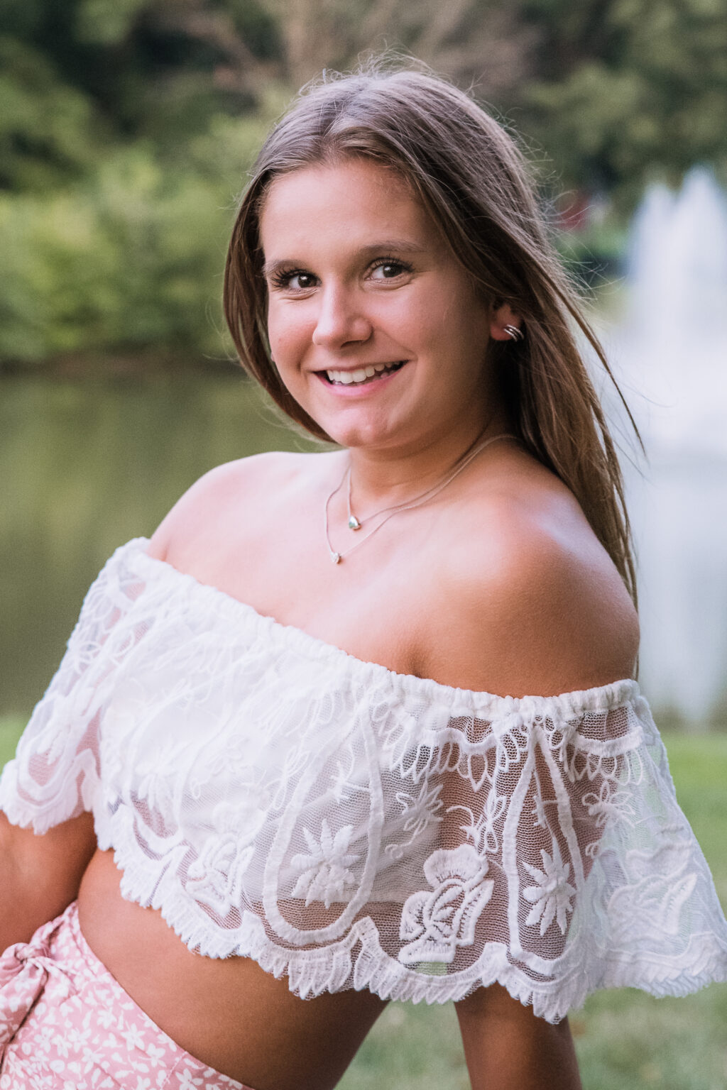Why You Should Book A Summer Senior Session - klemphotography.org
